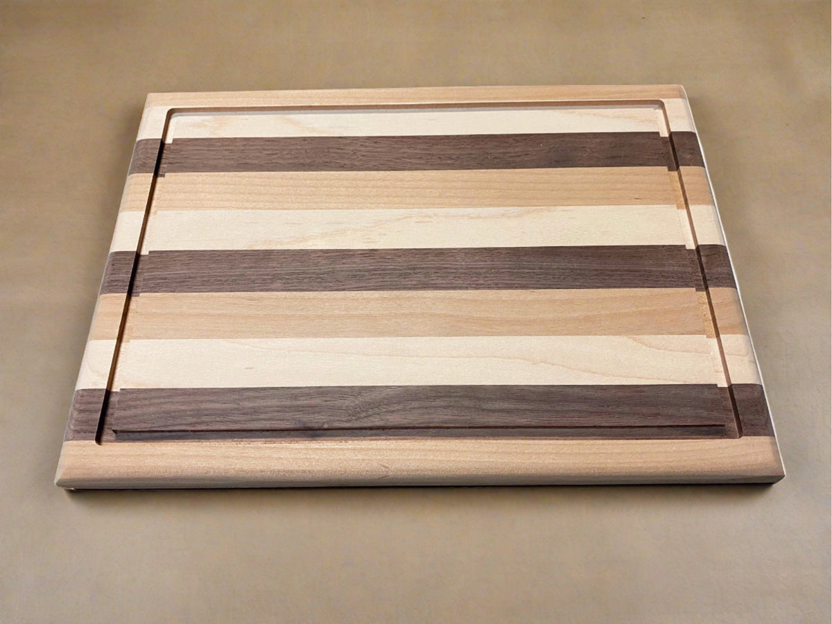 Modern Mix of Alder, Walnut and Maple Side grain Cutting Board – Best ...